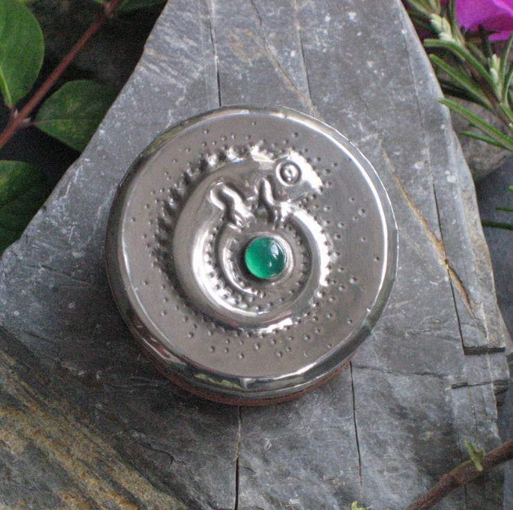 Chameleon Box - Folksy