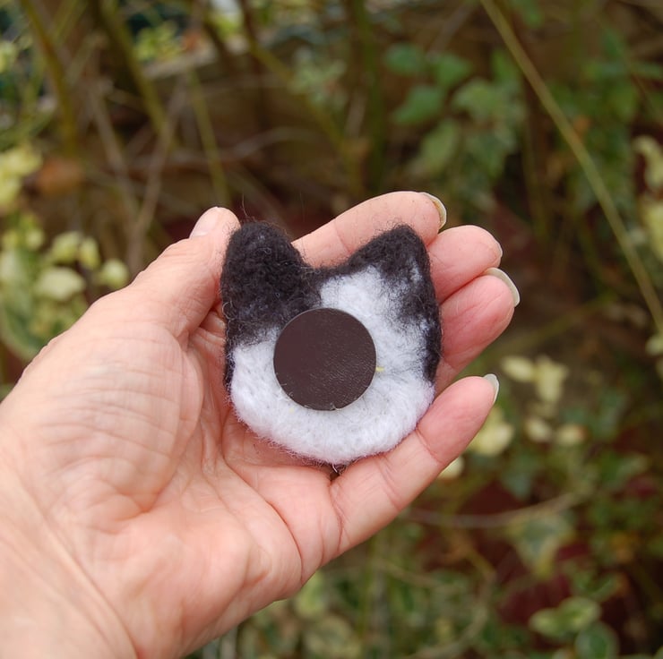Black and white cat fridge magnet, needle felt ... - Folksy
