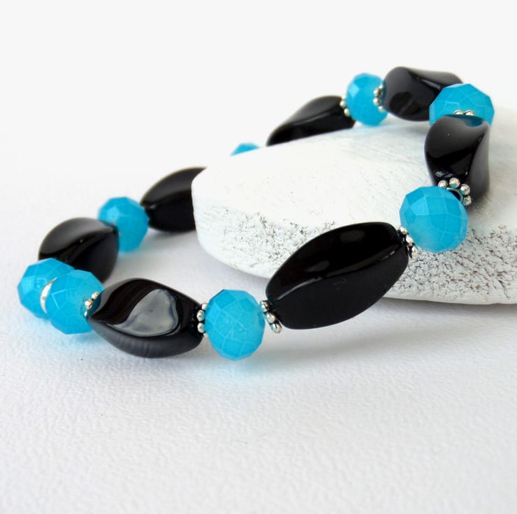 Black onyx and cyan blue crystal stretchy bracelet - Folksy