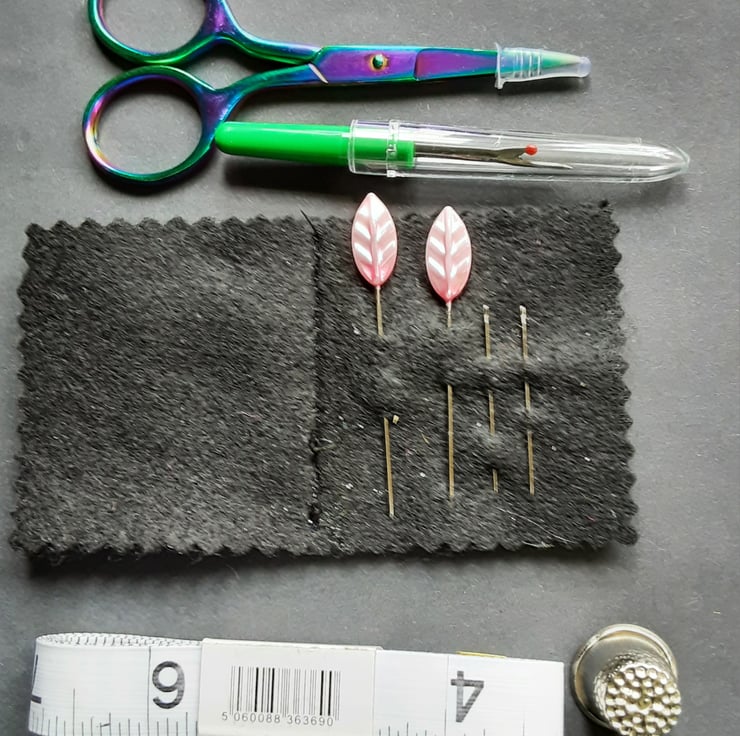 Sewing Notions Travel Sewing Tin - Folksy