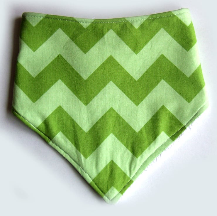Dribble bib in green chevron - Folksy