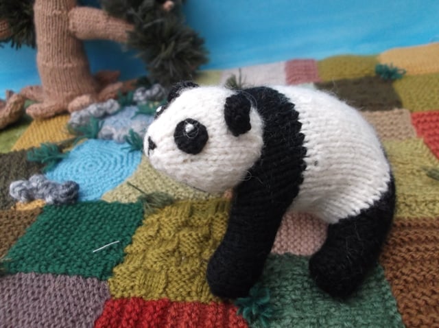 Knitted panda - Folksy