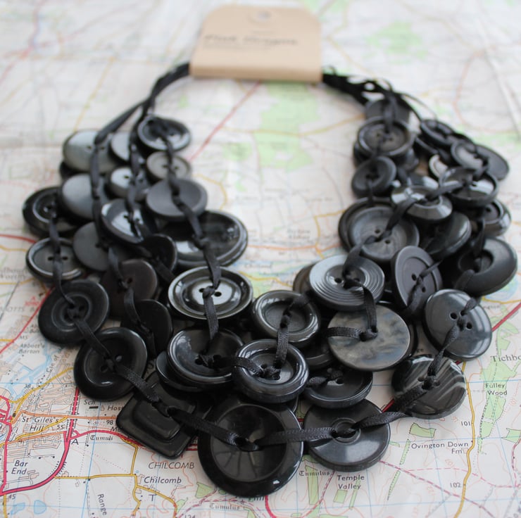 Stunning Reclaimed & Vintage Button Multi-S... - Folksy