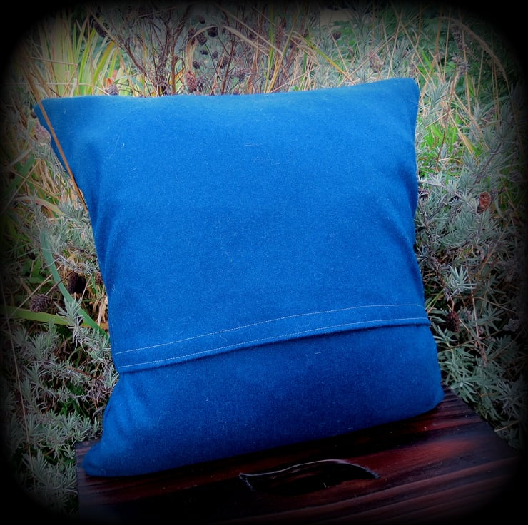 Snoozy Fox. A 37cm x 37cm (14.5''x 14.5")... - Folksy