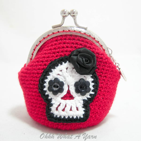 Red and black crochet skull coin purse - Folksy