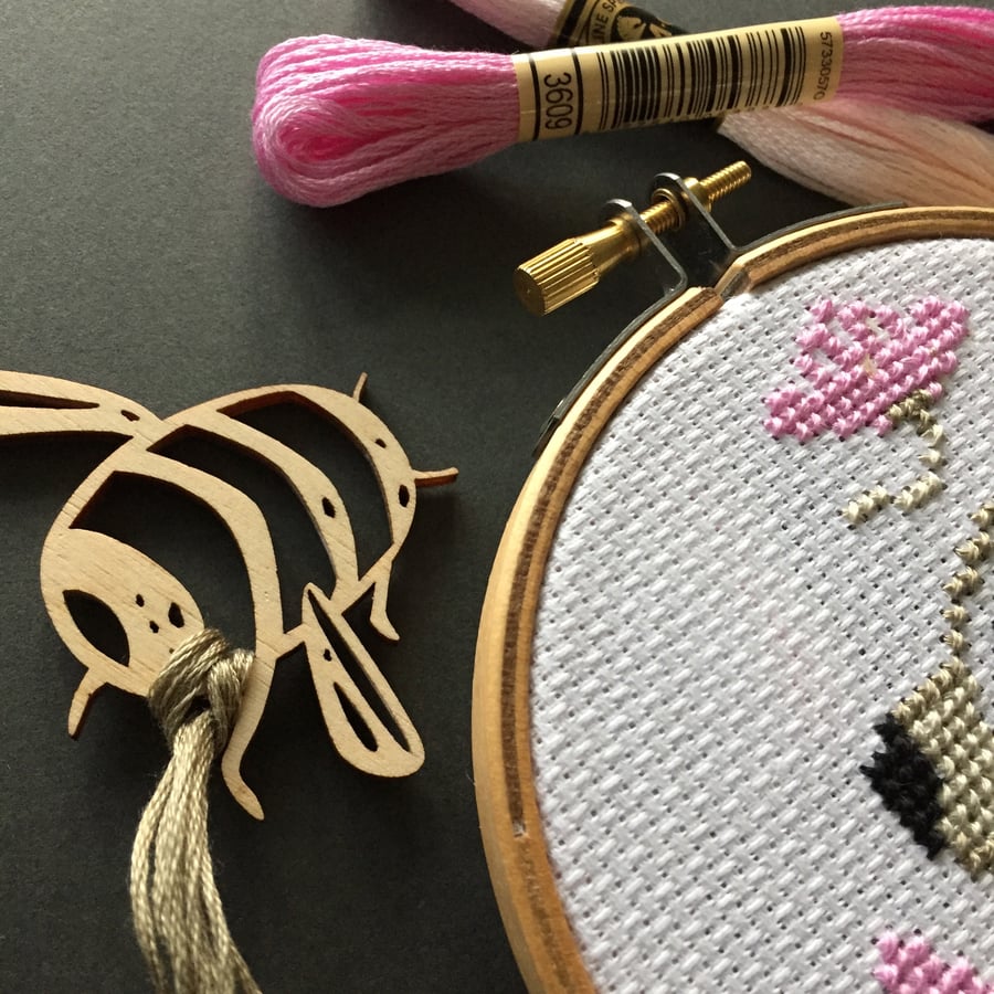 Floss Holder Bee - Folksy