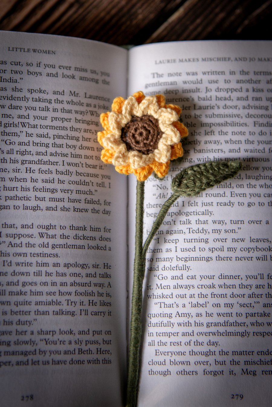 Sunflower Crochet Bookmark (butter colour palette) - Folksy