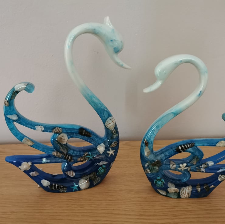 Pair of large resin swans - Folksy
