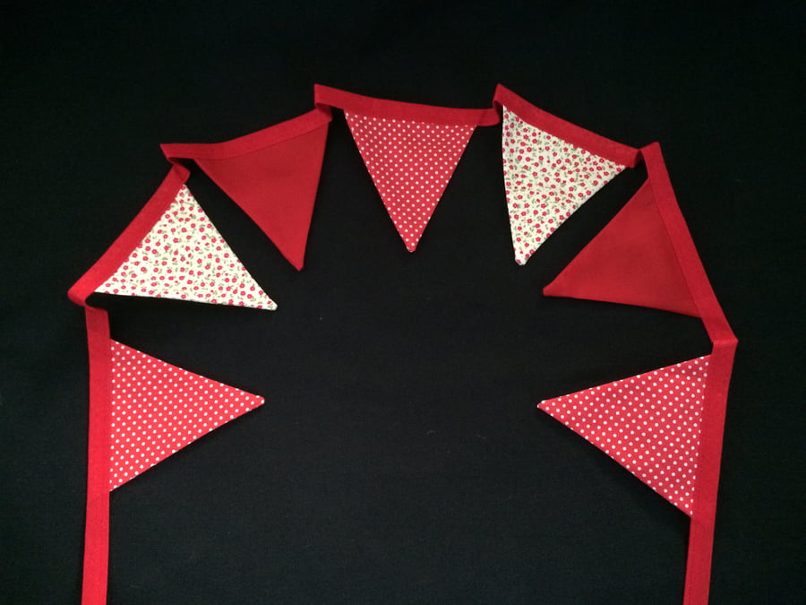 Handmade Double Sided Bunting with a Red, flowe... - Folksy