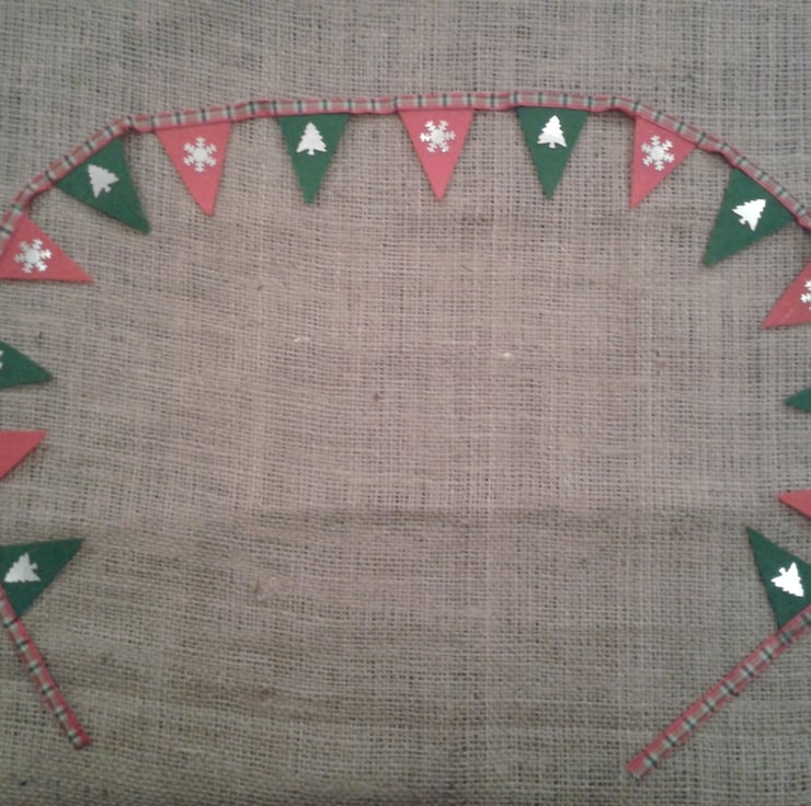 Mini felt Christmas bunting (snowflake) - Folksy