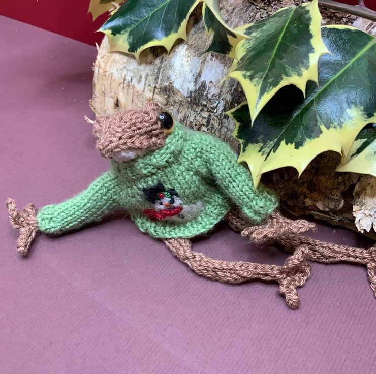 Little Hand Knitted Frog in Christmas Sweater- ... - Folksy