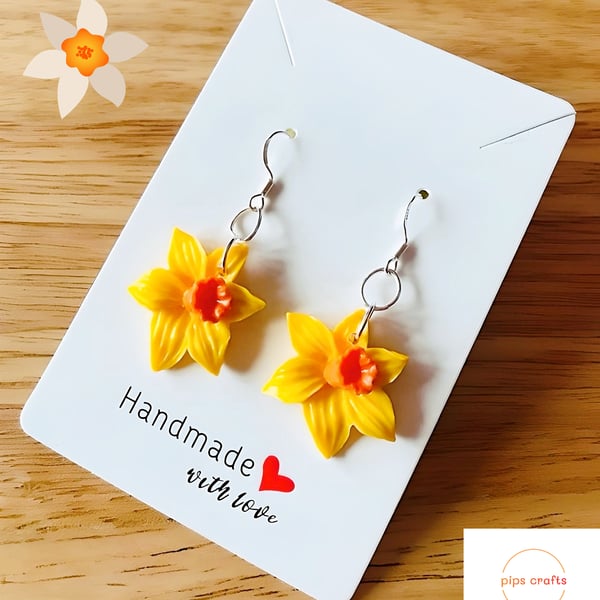 Beautiful Yellow Daffodil Flower Earrings - Han... - Folksy