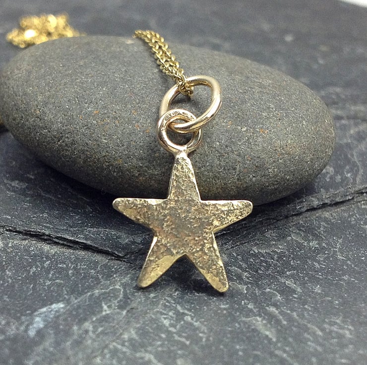 gold star pendant and chain 9ct gold necklace - Folksy