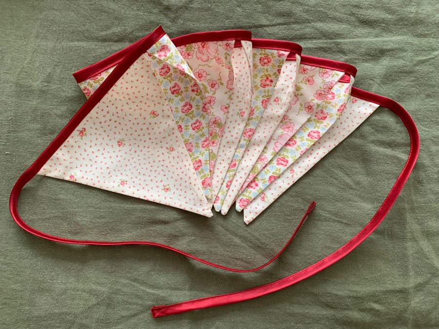 Large vintage bunting with pink flowers - Folksy