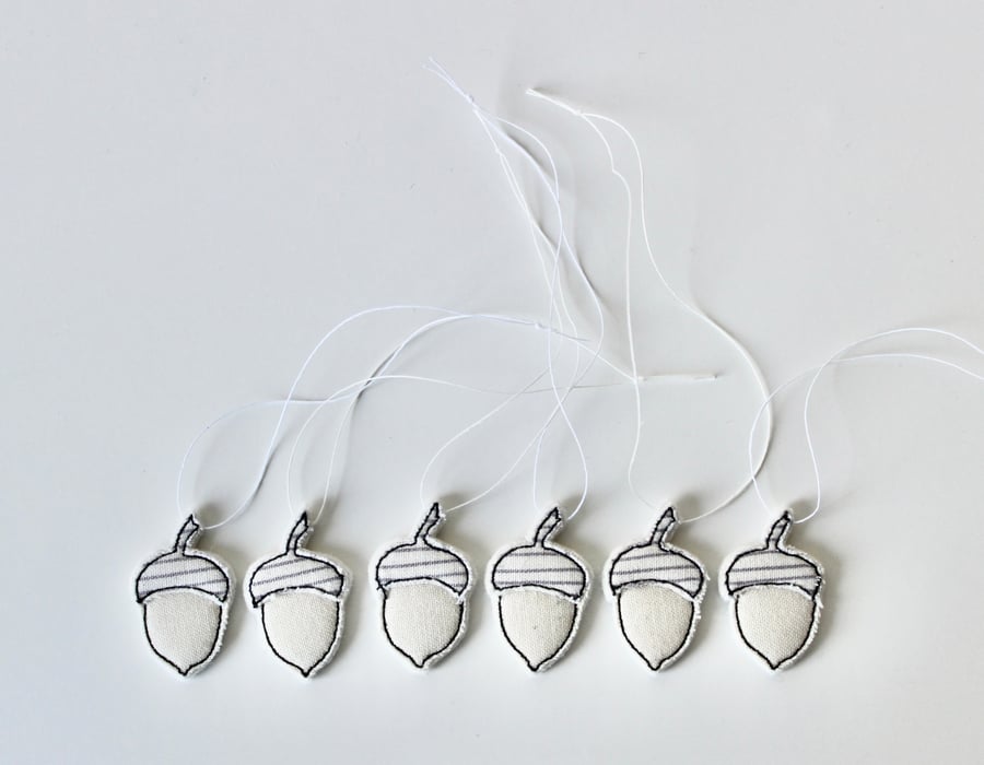 'Tiny Acorns'- Pack of 6 - Folksy