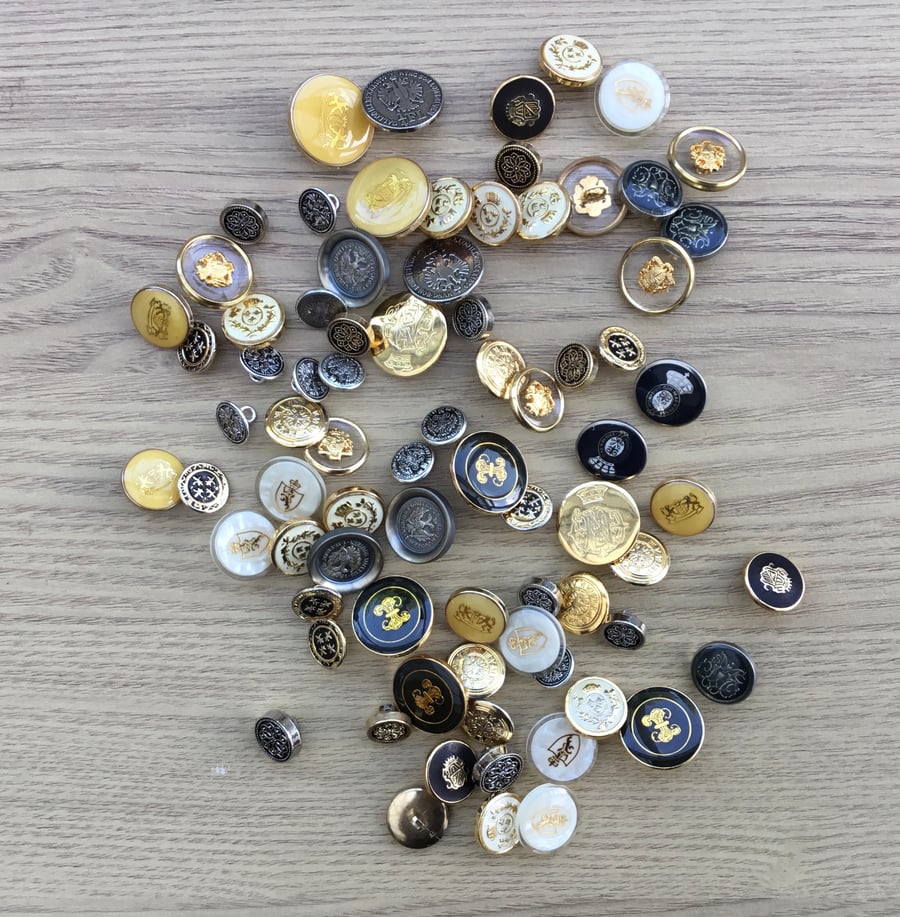 Large Collection of Various Vintage Crest Butto... - Folksy