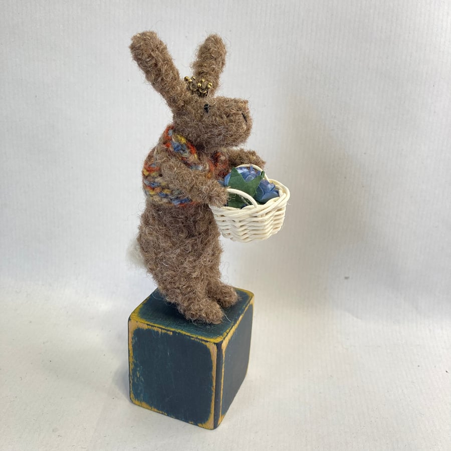 Poppy the Rabbit - Folksy