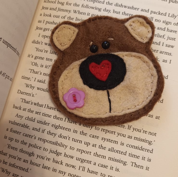'Brown bear' bookmark,love to read,books,letter... - Folksy