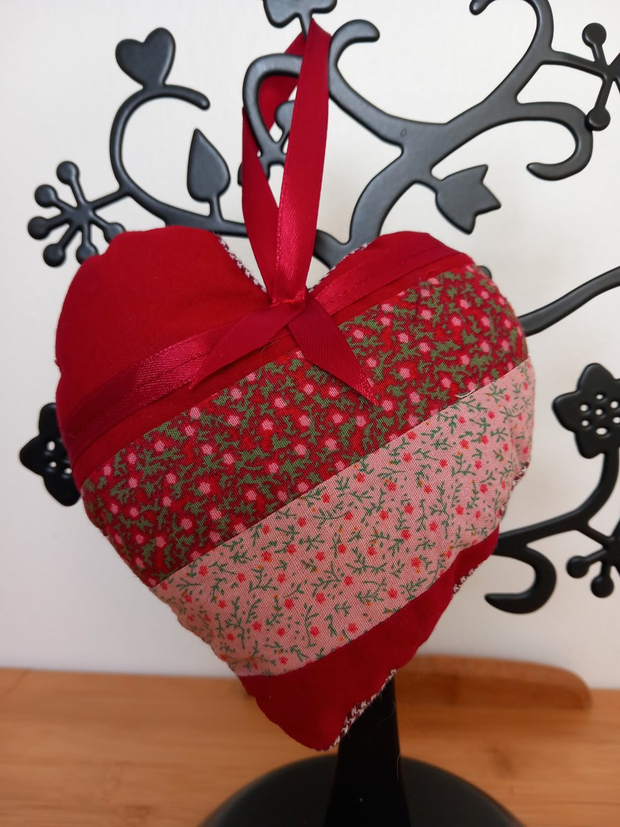 Hanging Heart - Folksy