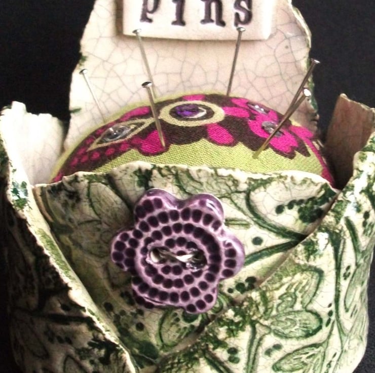Leafy Ceramic pin cushion holder with flower bu... - Folksy