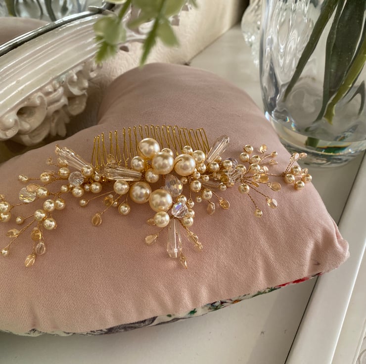 The Leena -Pearl and crystal tiara, Elegant vin... - Folksy
