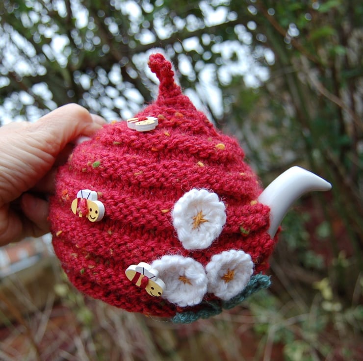 Beehive Tea cosy to fit a small 1 cup teapot, k... - Folksy