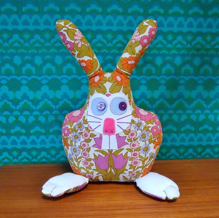 EASTER Rabbit Retro SALE - Folksy