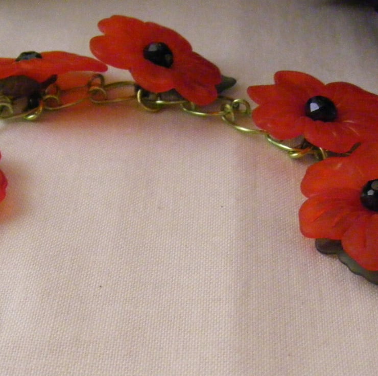 Poppy Bracelet. - Folksy