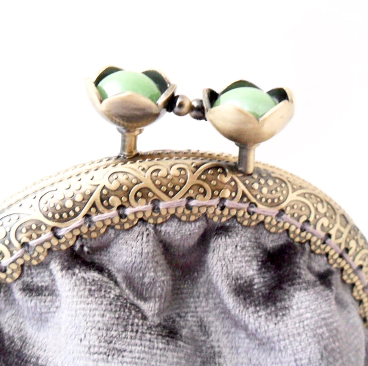 Lilac velvet coin purse - Folksy