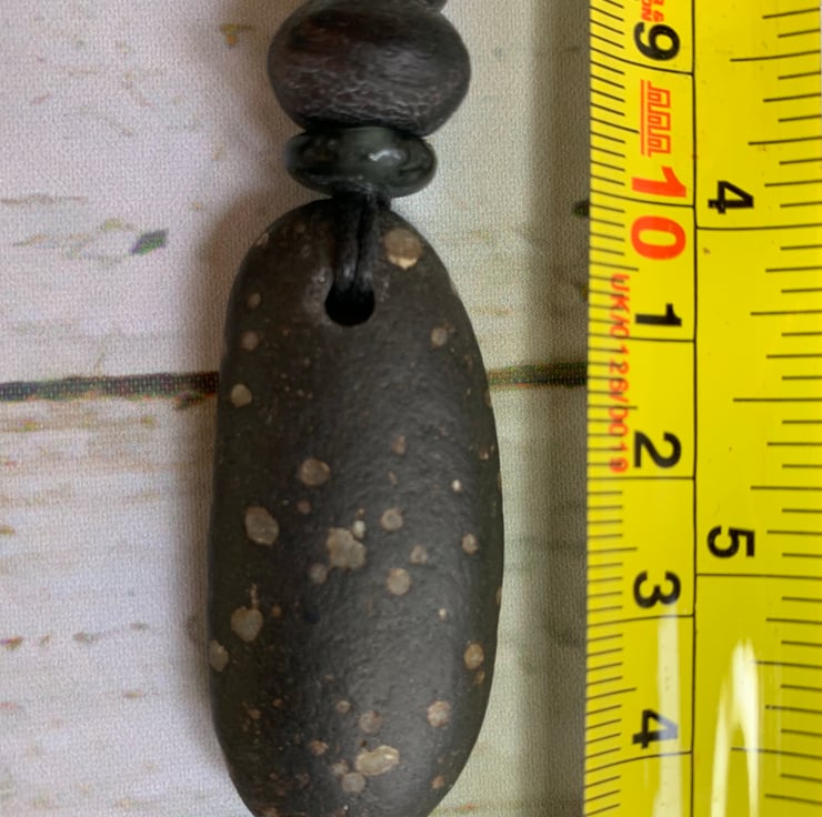 Basalt pebble pendant - Folksy