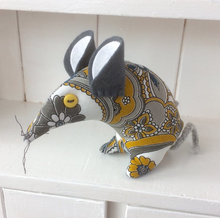 HI PETEY ! Retro Paisley Mouse - Folksy