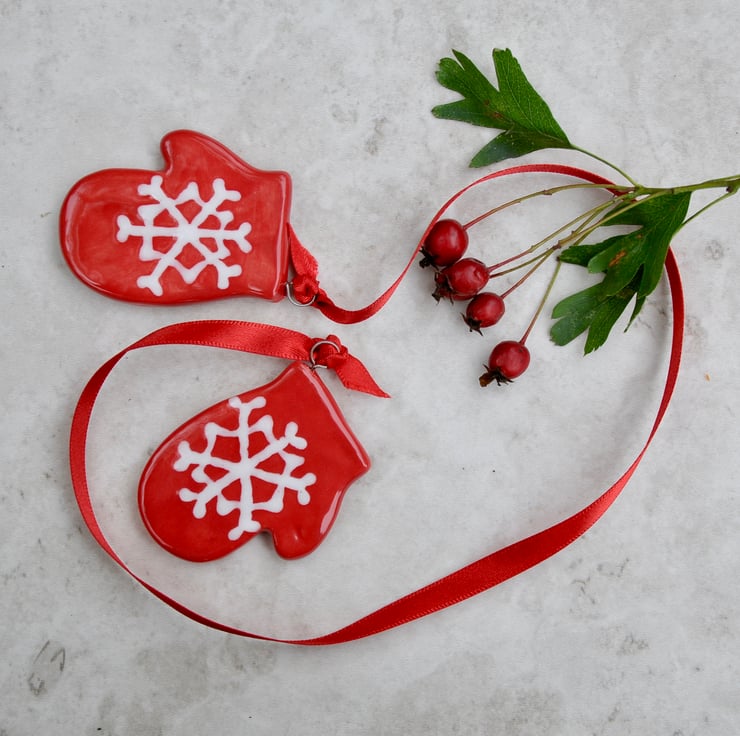 Christmas Red Mittens - Hand Made - Folksy