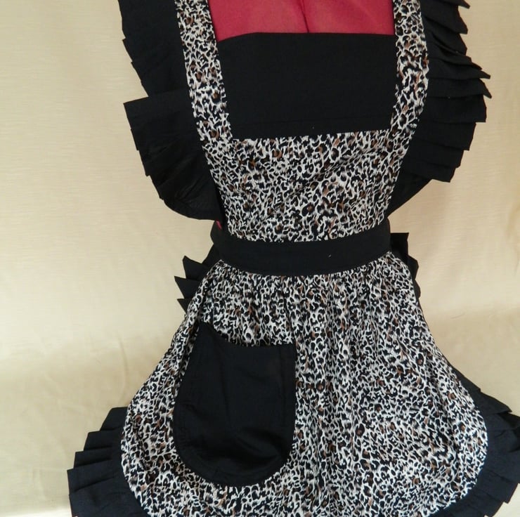 Vintage Victorian Style Full Apron Pinny - Leop... - Folksy