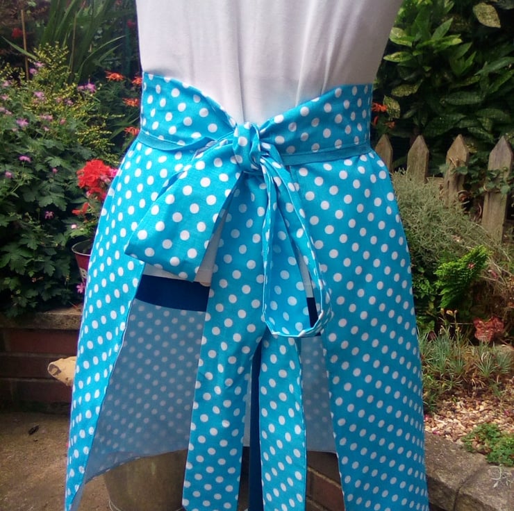Half Apron Traditional Afternoon Tea Blue and W... - Folksy