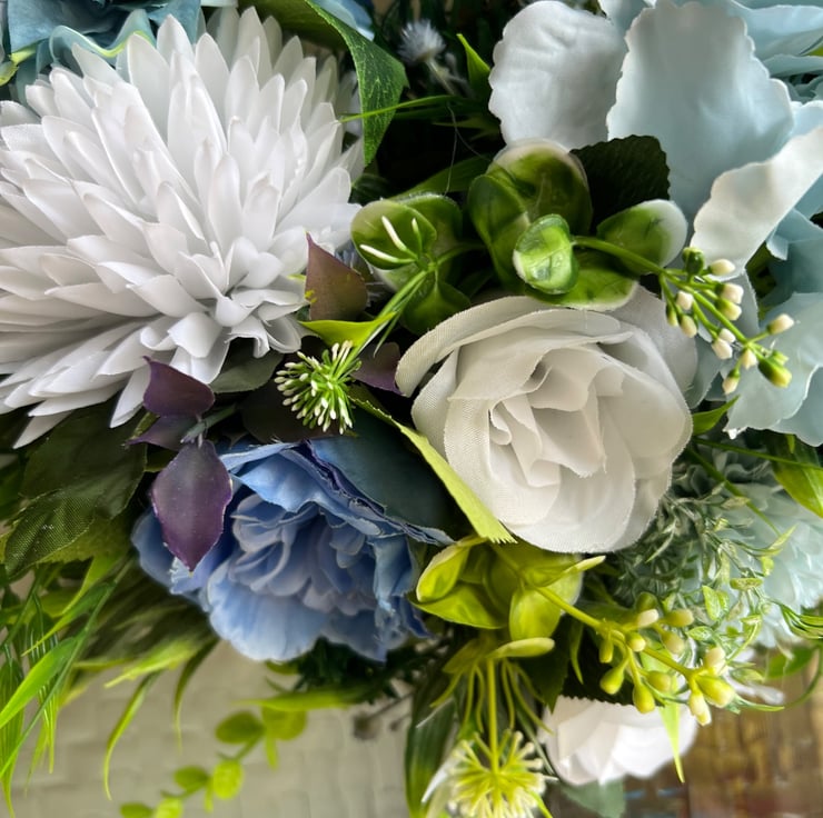 Beautiful blue and white flower door wreath - Folksy