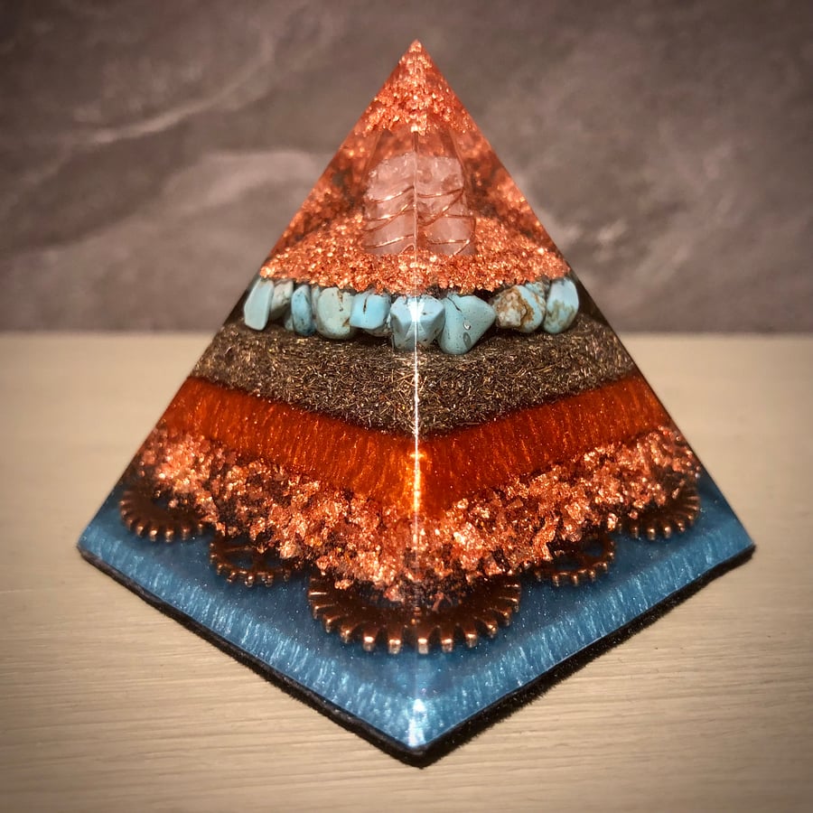 Crystal Energy Pyramid with Clear Quartz & ... - Folksy