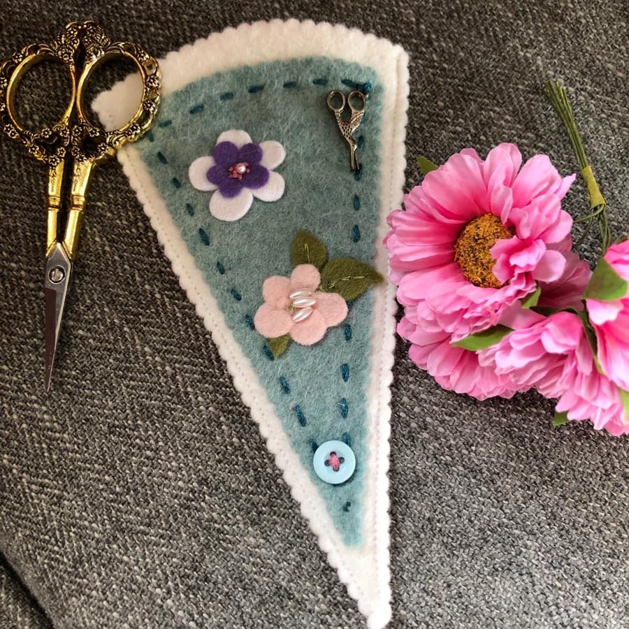 Scissor Case - Folksy