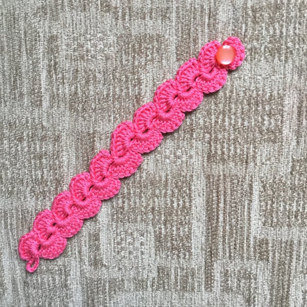 Crochet Bracelet in Salmon Pink - Folksy
