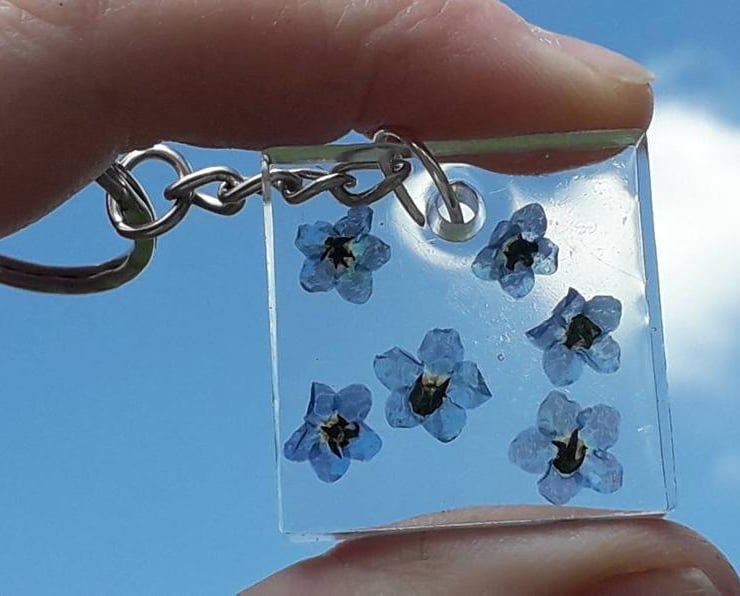 nature inspired resin keyring with pressed forg... - Folksy