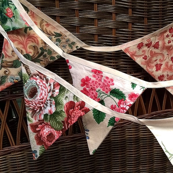 Beautiful Bright Vintage 'y Floral Bunting - pe... - Folksy