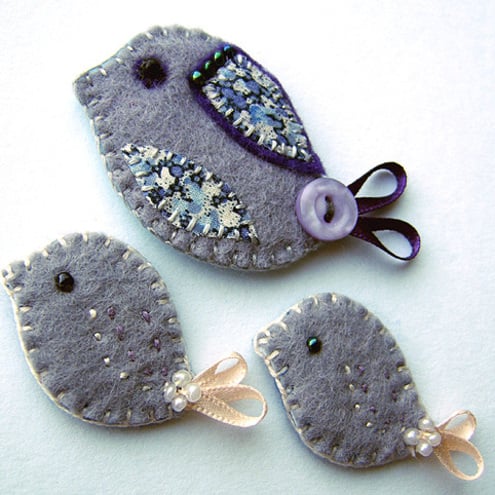 Bird Brooch + 2 mini birds - Folksy