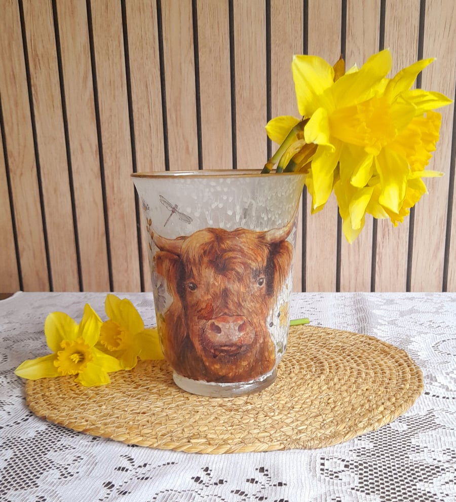 Highland Cow Hurricane Vase - Folksy