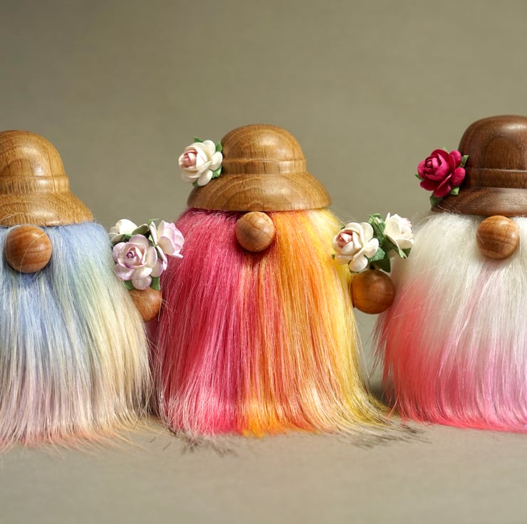 Cute Gonk with balloon - Folksy