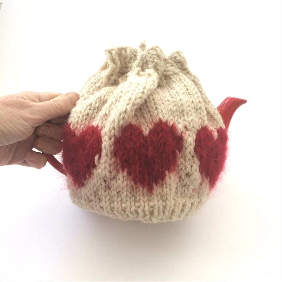 Cream Valentine Tea cosy - Folksy