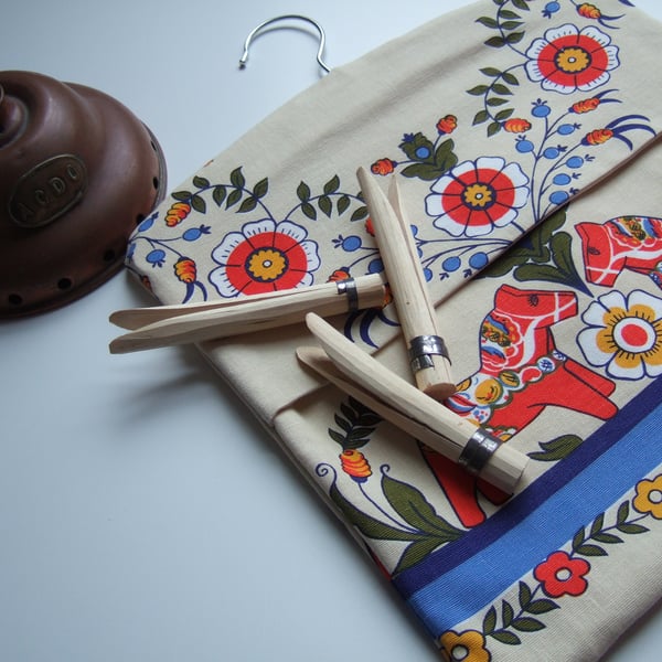 Peg bag made from Swedish Dala horse vintage ta... - Folksy