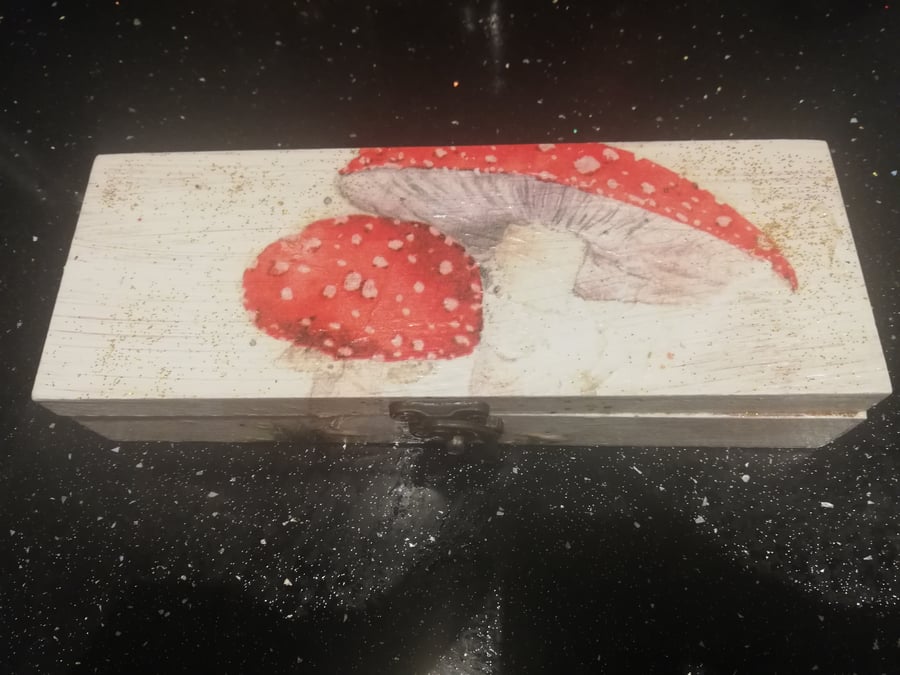 Mushroom themed gift box, jewellery box, trinke... - Folksy