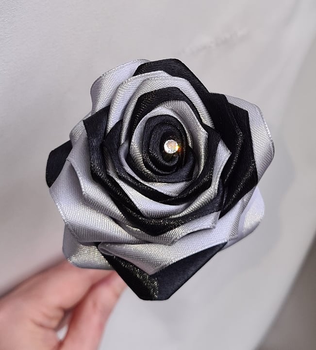 Gorgeous Handmade Black and Silver Ribbon Rose-... - Folksy