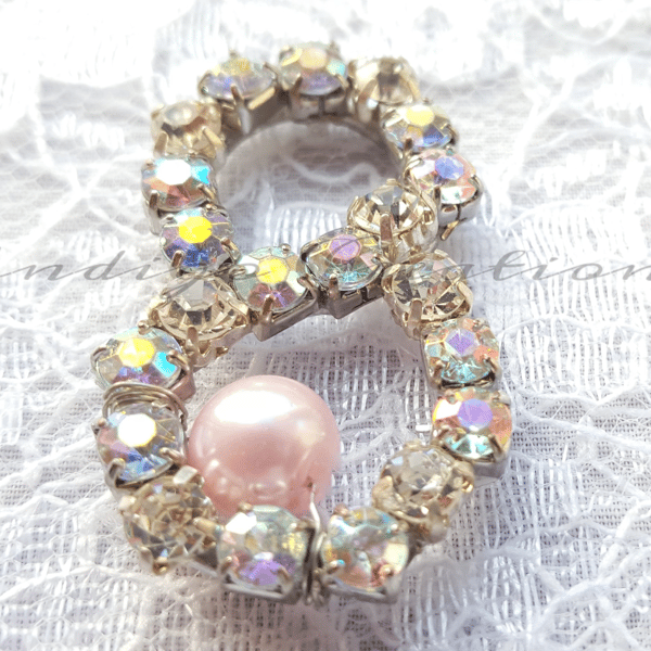 Pendant Figure Of Eight Diamante And Pearl Pendant - Folksy