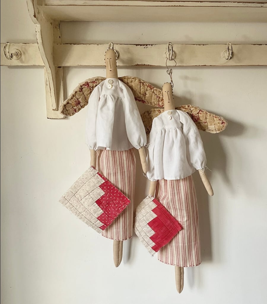 Primitive Angel with Antique Log Cabin Quilt - Folksy