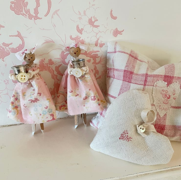 Thimble Peg Doll Folksy